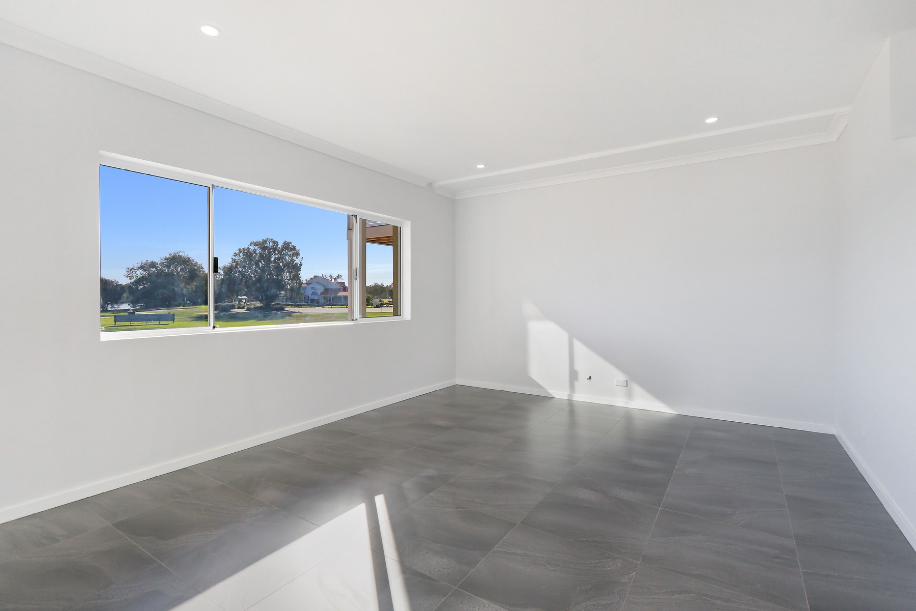 Houses – Riverside Property